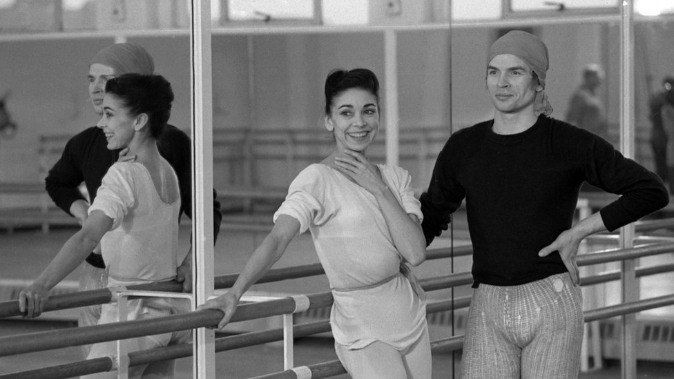 Por Qué Moscú Pospuso Estreno De Obra Sobre La Vida De Nureyev Tele 13