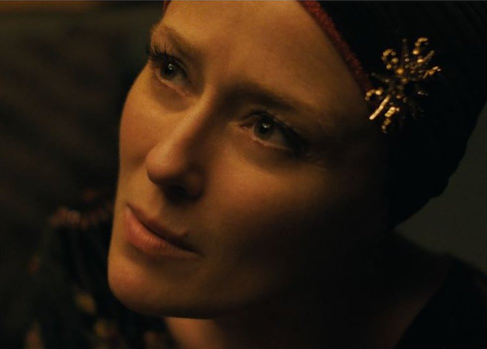 How horror film Saint Maud taps into loneliness - BBC News