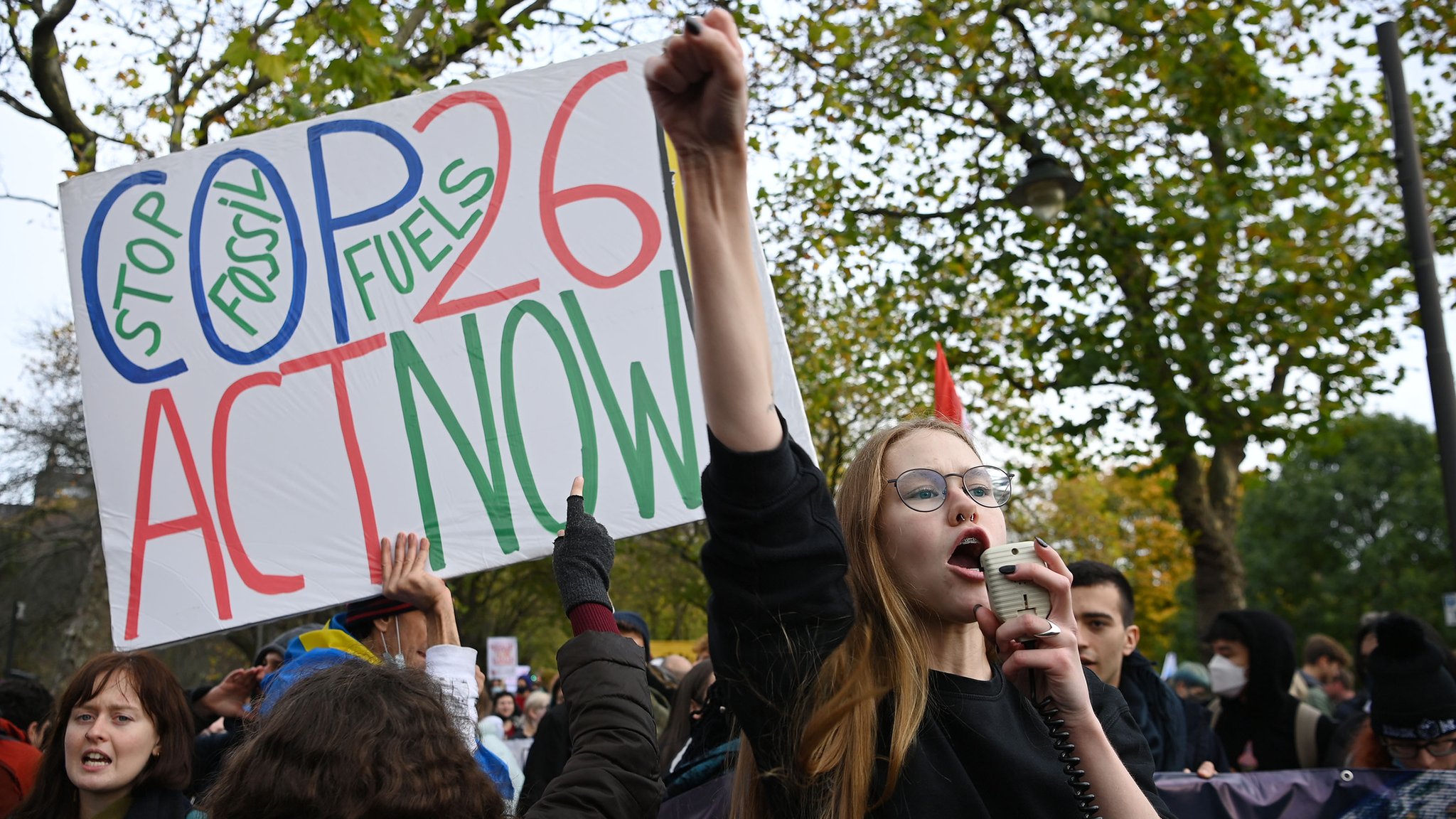 COP26: Fridays for Future climate march in Glasgow in photos - CBBC ...