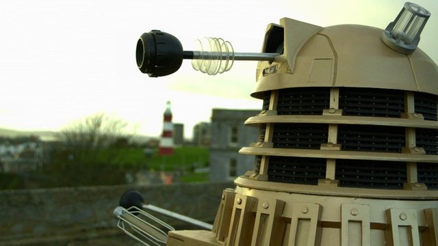 The Dalek that lives with the military - BBC News