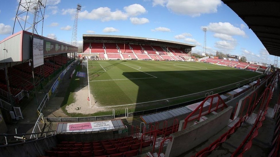 Swindon town news now store