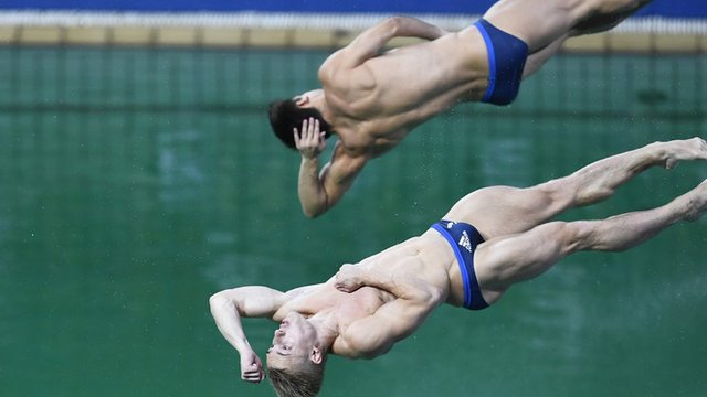 Gold medal for Team GB diving duo - BBC Newsround