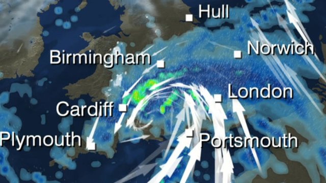 Storm Angus batters southern England - BBC Weather