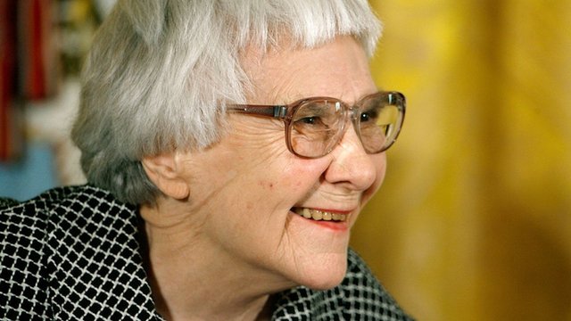 Pulitzer-prize winning author Harper Lee dies aged 89 - BBC News