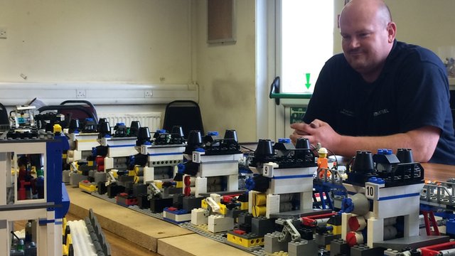 Engineer creates Port Talbot steel mill out of Lego - BBC News