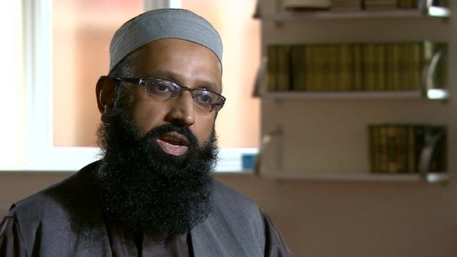 Shock expressed over Birmingham Koran boy beating - BBC News