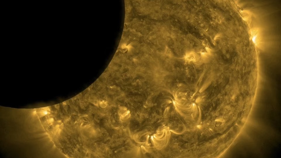 Nasa observatory captures incredible solar eclipse - CBBC Newsround