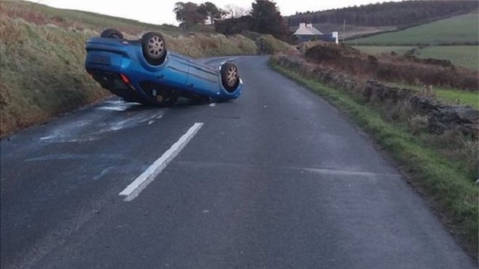 Crashes due to ice prompts warning for Manx motorists - BBC News