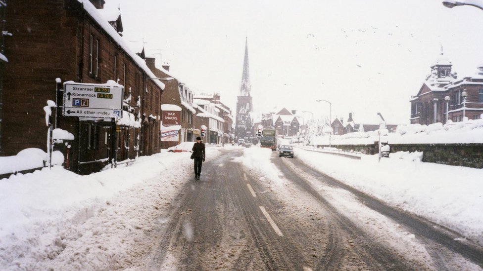 The day when the snow did not stop - BBC News