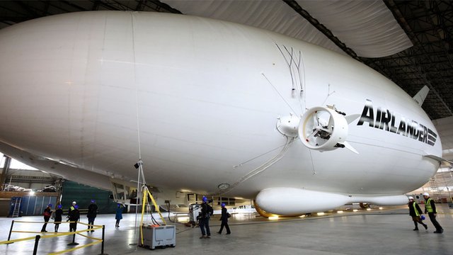 The pedal-powered flying machine - BBC Newsround