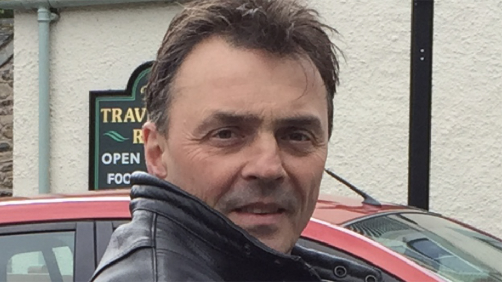 John Dent's Instagram, Twitter & Facebook on IDCrawl