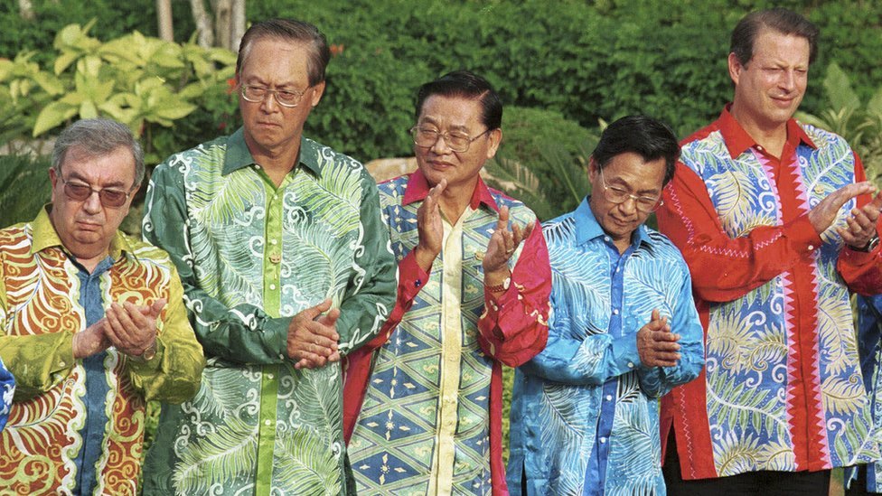 The awkward Apec family photo - a history - BBC News