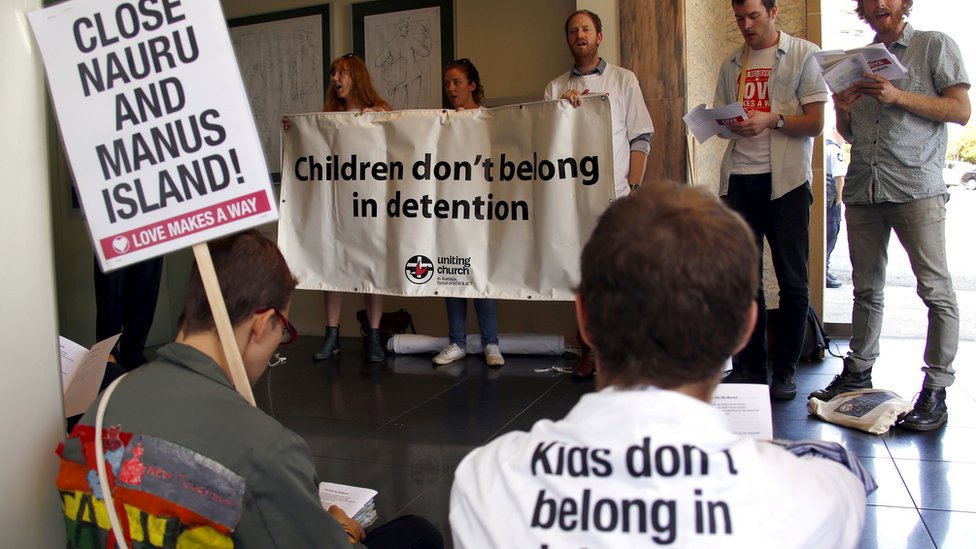 Manus Island: Inside Australia's refugee camp - BBC News