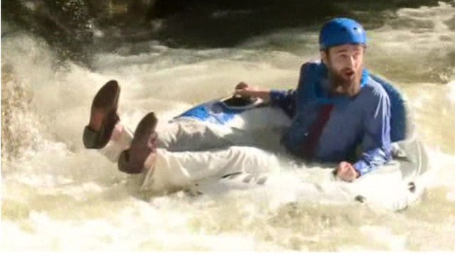 Rafters accidentally plunge over waterfall in Pennsylvania - BBC News