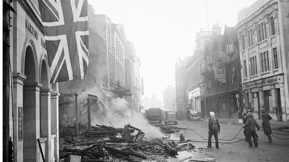 The Coventry Blitz: 'Hysteria, terror and neurosis' - BBC News