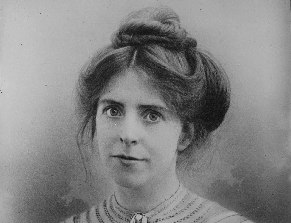 Annie Kenney: Statue to mark 'overlooked' suffragette - BBC News