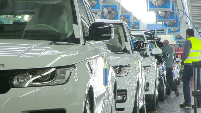 UK car manufacturing reaches 10-year high - BBC News