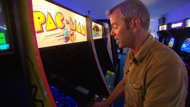 Pac-man and pals reborn in retro video game arcade - BBC News