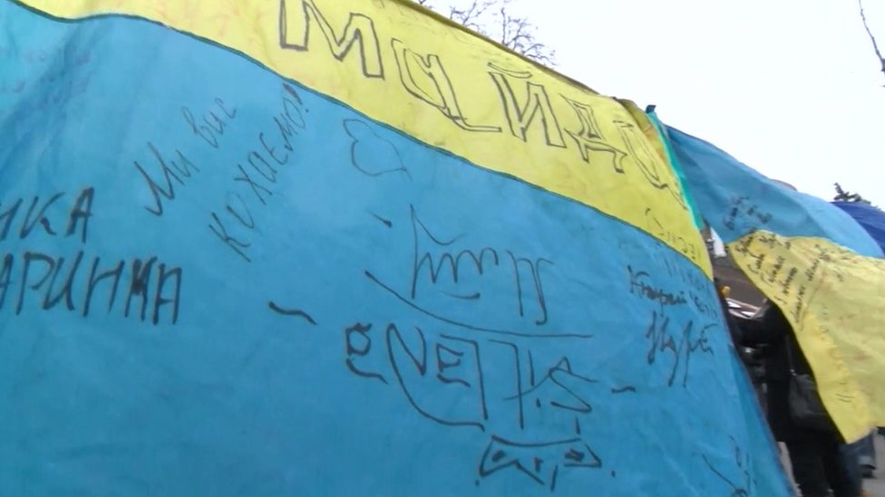 Ukraine protests: Anger and frustration spark Kiev demonstrations - BBC ...