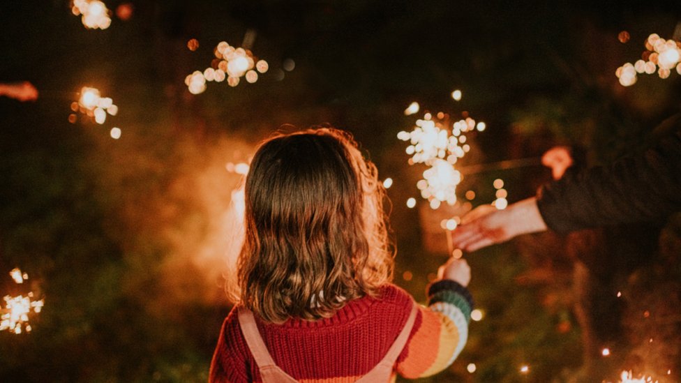 Bonfire night: Rate your favourite foods for 5 November - CBBC Newsround