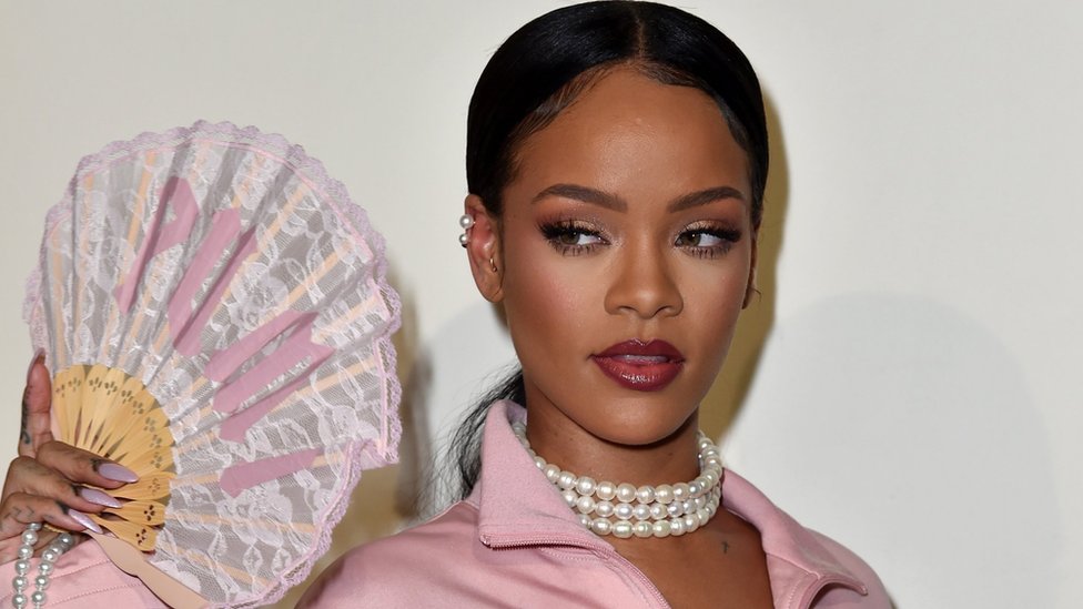 Rihanna Con Estilo Marimacho