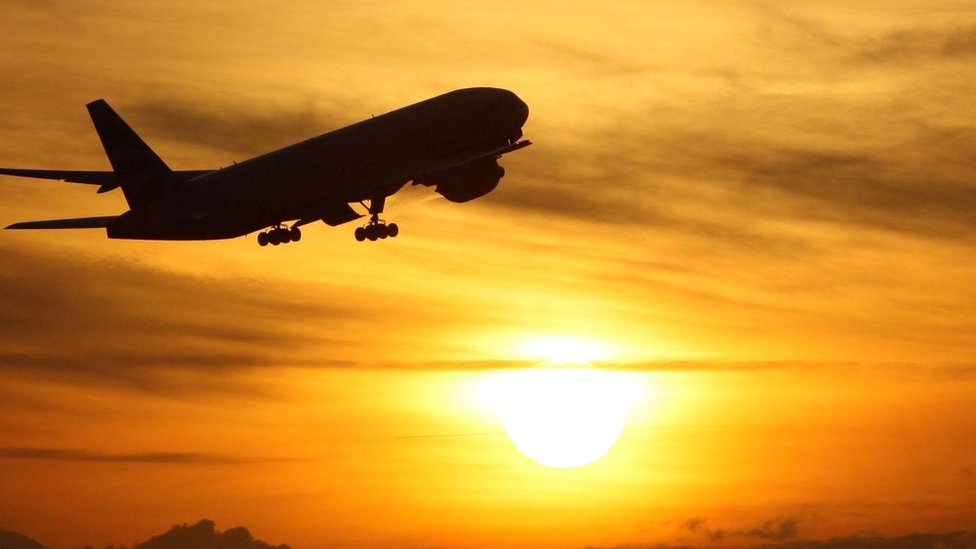 Quarantine rules to be lifted for five more countries - BBC News