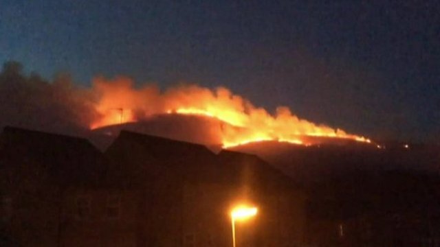 Daventry warehouse fire: Drone shows extent of blaze - BBC News