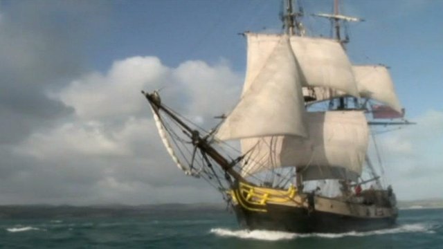 Restored HMS Pickle replica to sail on the Humber - BBC News