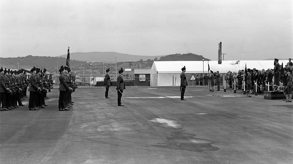 NI state papers: The pros and cons of training soldiers in Northern ...