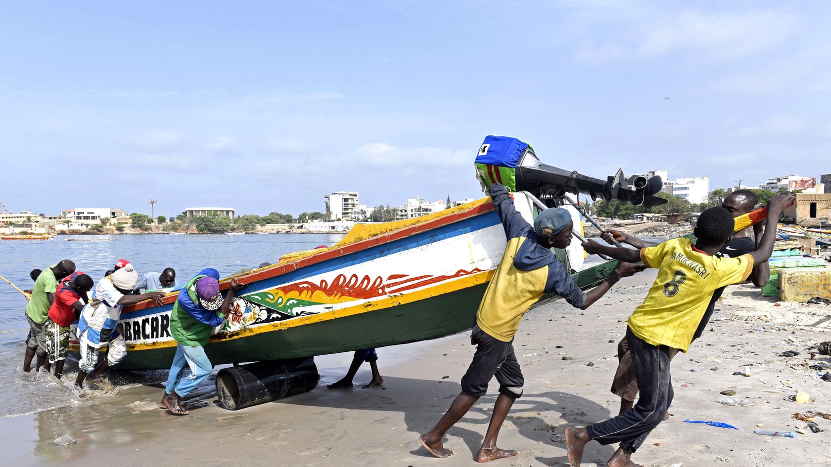 Africa highlights: Zimbabwe bus crash 'kills 40', Benin president ...