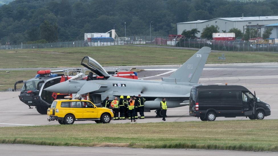 RAF jet forced to make emergency landing at Aberdeen Airport - BBC News