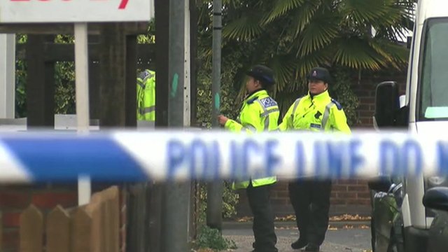 Basildon stabbing: Girl, 13, held on suspicion of murder - BBC News