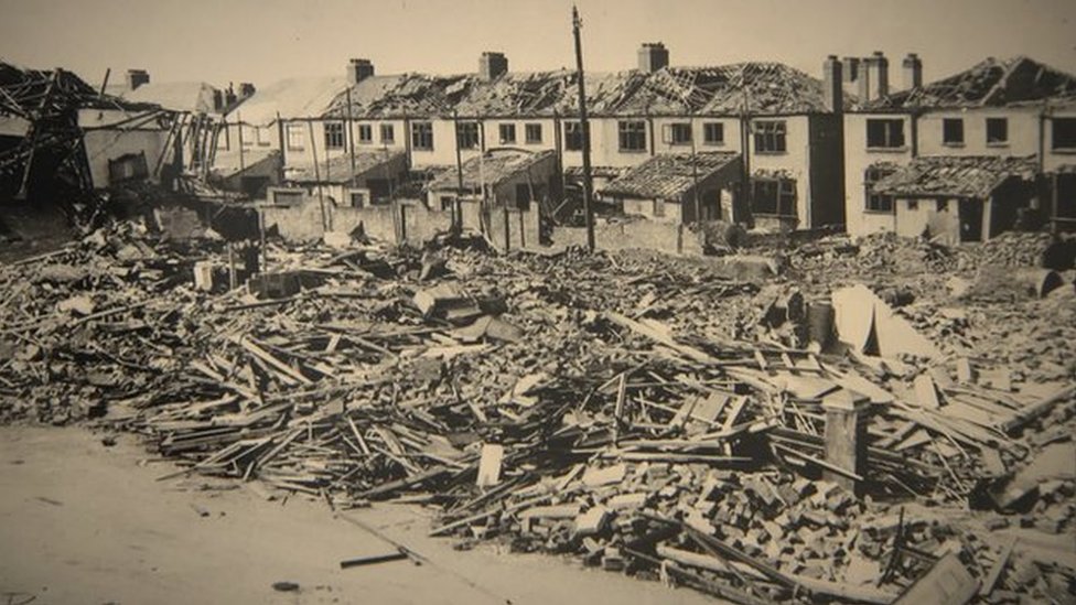 Cardiff Bombing Ww2 Police Lock Down Marketplace After 'unexploded