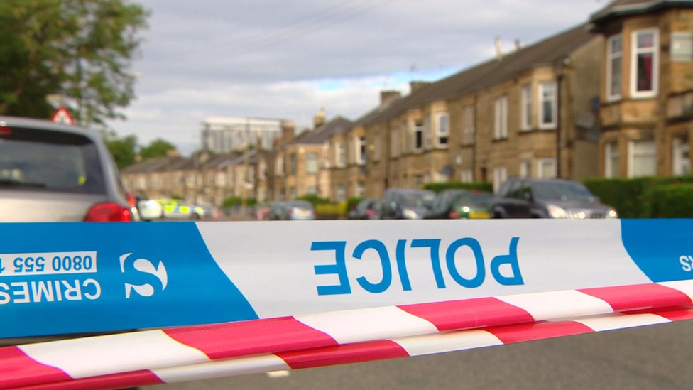 Two men injured in 'targeted' shooting in Govan - BBC News