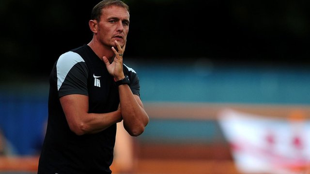 Ian Hendon: Orient manager on 2-1 defeat by Carlisle - BBC Sport
