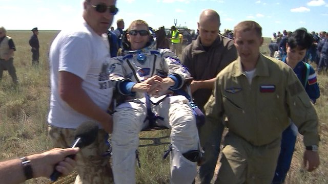 How Tim Peake made it safely back to Earth from space - BBC Newsround