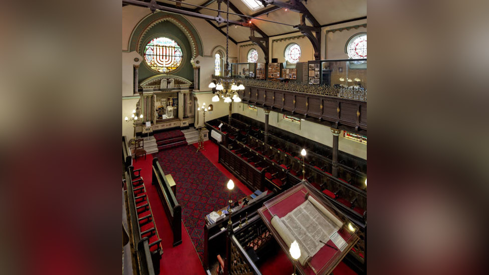 Jewish Time Capsule From 1870s Found In Manchester Synagogue Bbc News