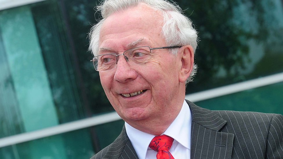 NI Assembly election: Who is stepping down from Stormont? - BBC News