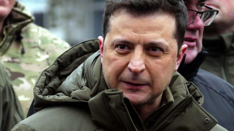 Ukraine invasion: Who is Volodymyr Zelensky? - CBBC Newsround