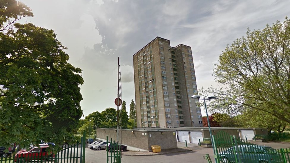 Stevenage tower block death: Robert Fisher admits killing - BBC News