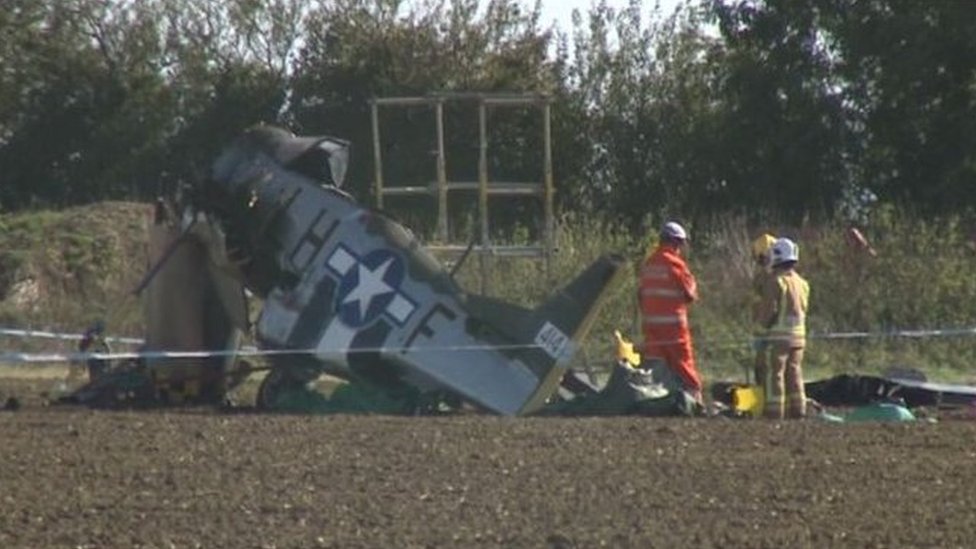 Fatal Hardwick air crash 'caused by crosswind during landing' - BBC News