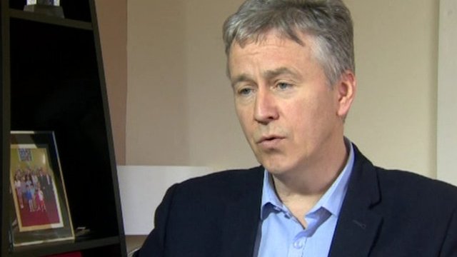 Enda Dolan's father challenges politicians over sentencing laws - BBC News