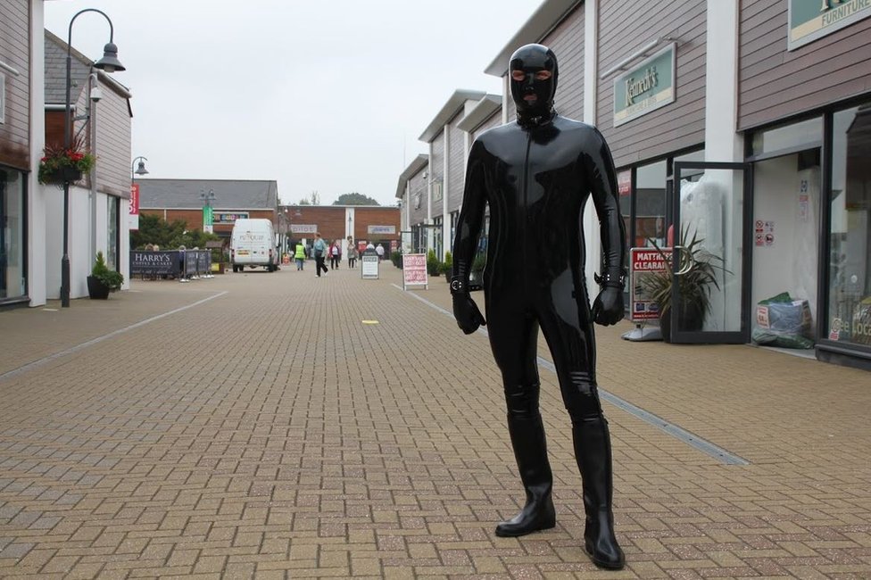 Man has 'Gimp Man of Essex' tattooed on his leg for charity - BBC News