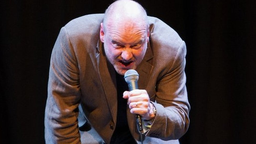 Y dyn sy'n gwneud trawiad ar y galon yn ddoniol - BBC Cymru Fyw