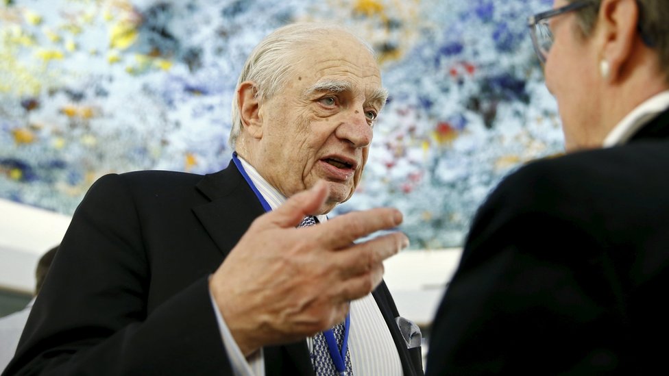 Peter Sutherland, former Irish attorney general, dies aged 71 - BBC News