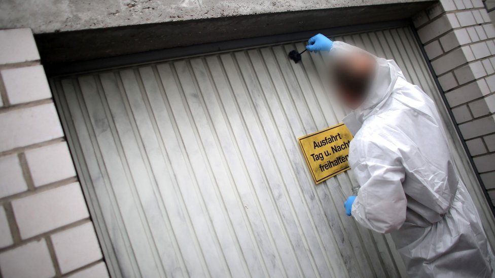 Dead German pensioner may have been Frankfurt serial killer - BBC News