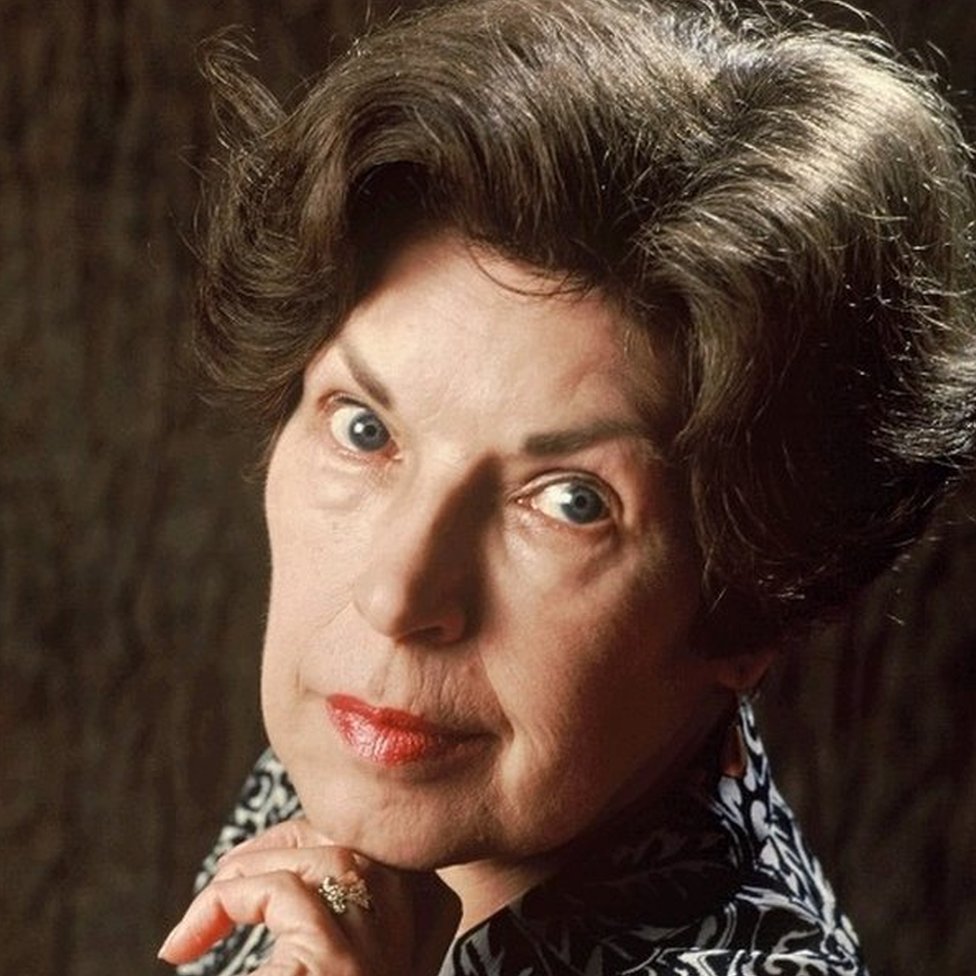 Ruth Rendell's ashes interred in Suffolk next to husband's - BBC News