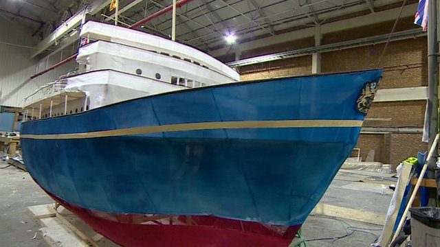 Model of Royal Yacht Britannia to parade down The Mall - BBC News