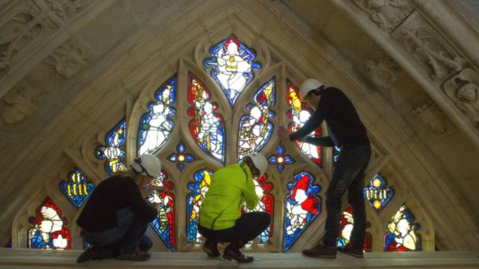 Great East Window at York Minster finally restored - BBC News
