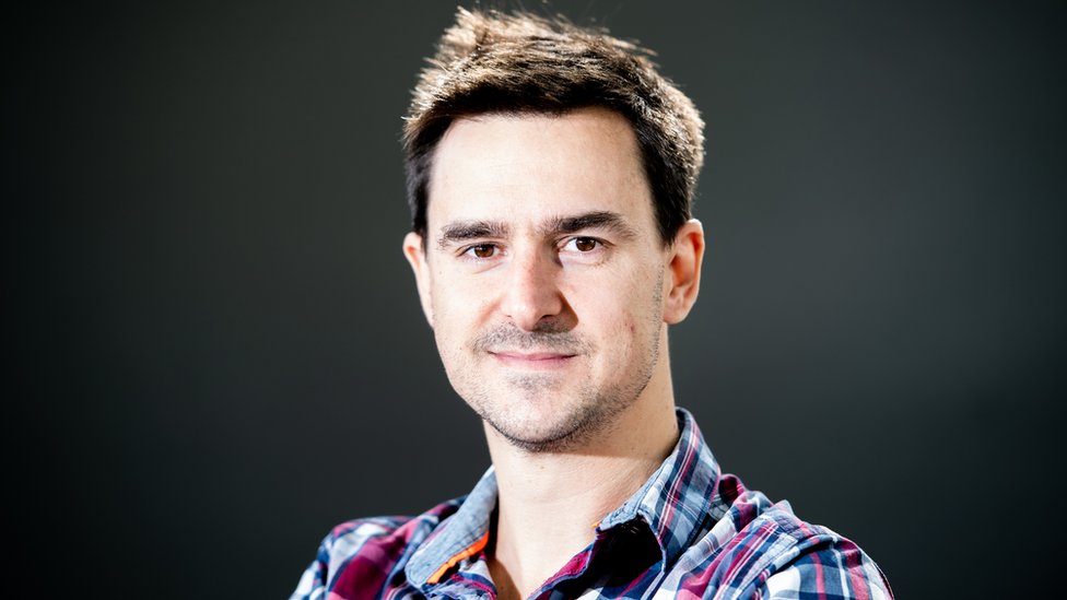 Europanasa Lewis Dartnell